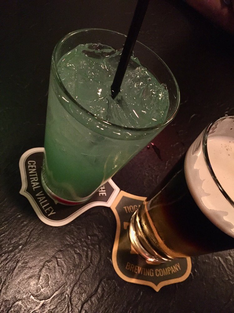 The Fox Pub - Modesto, CA - Full Menu, Reviews, Photos